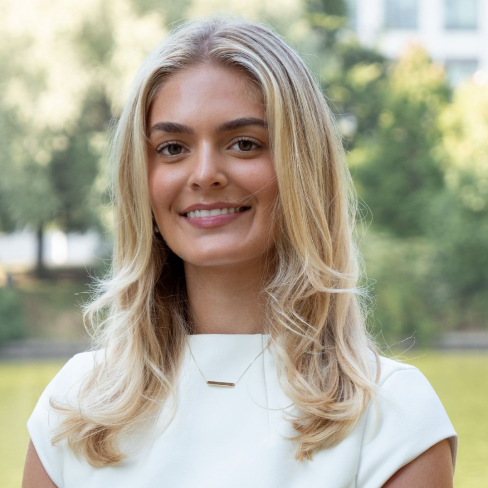 About Thea Coroliuc - Let your mind speak